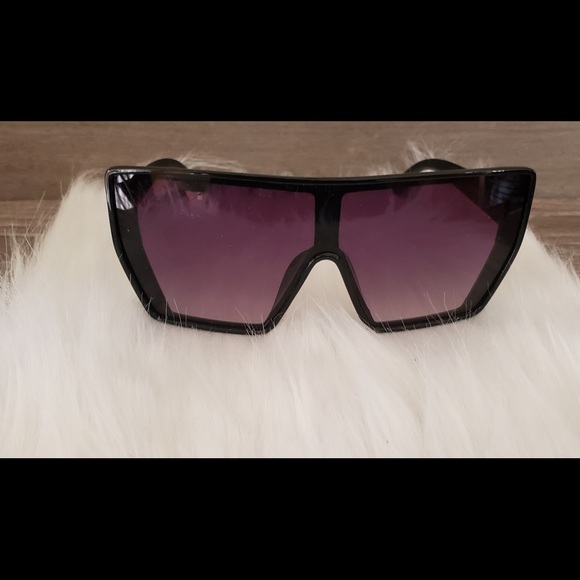 Accessories | Stunnas Black | Poshmark